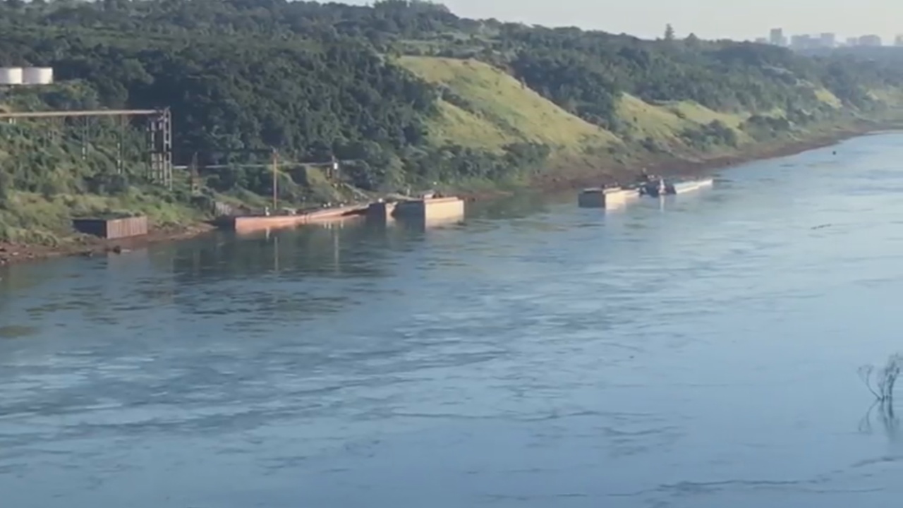 Aumentó el caudal del río Paraná - Radio Yguazú